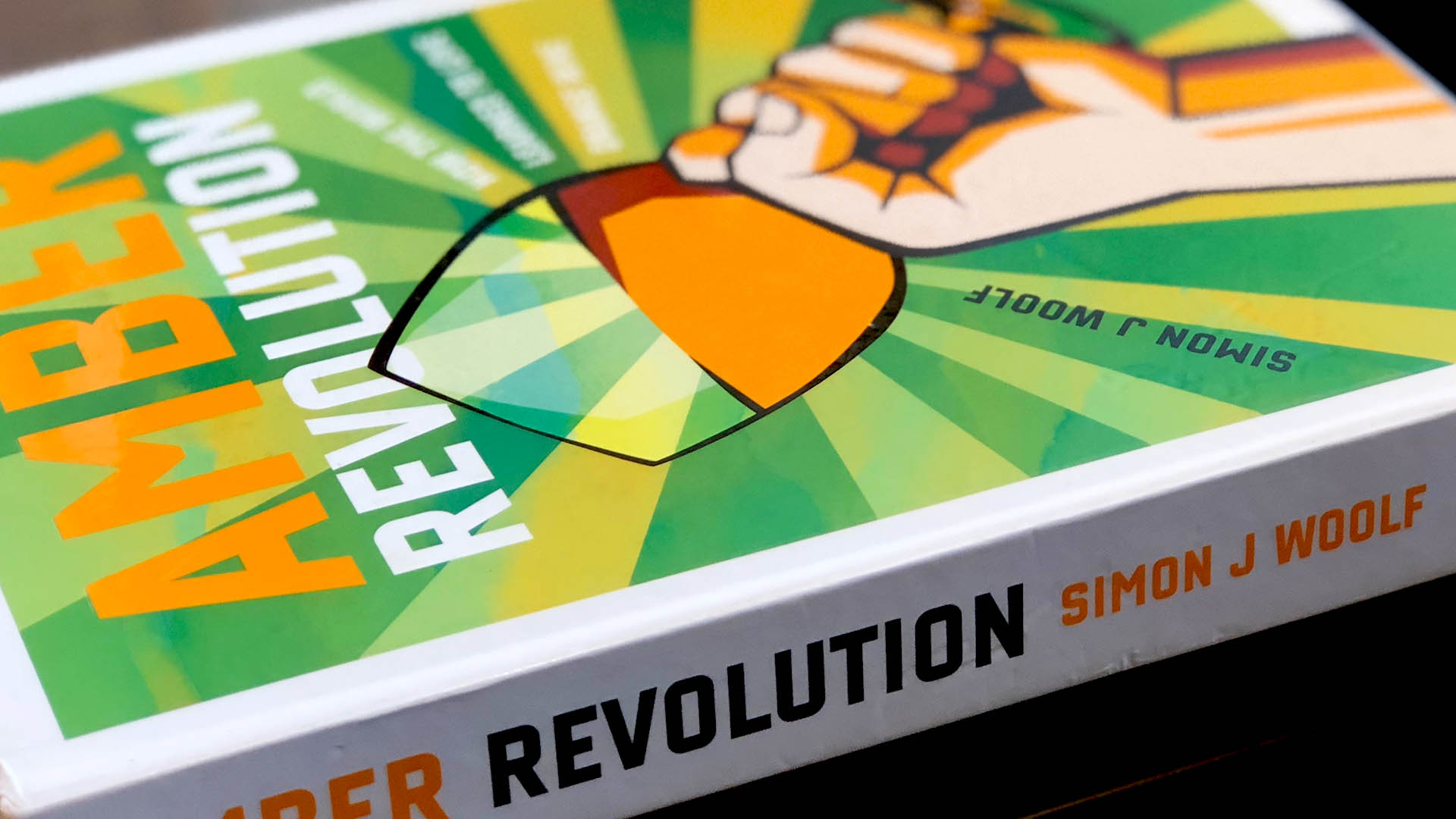 Amber Revolution, het verhaal achter orange wijn - Perswijn